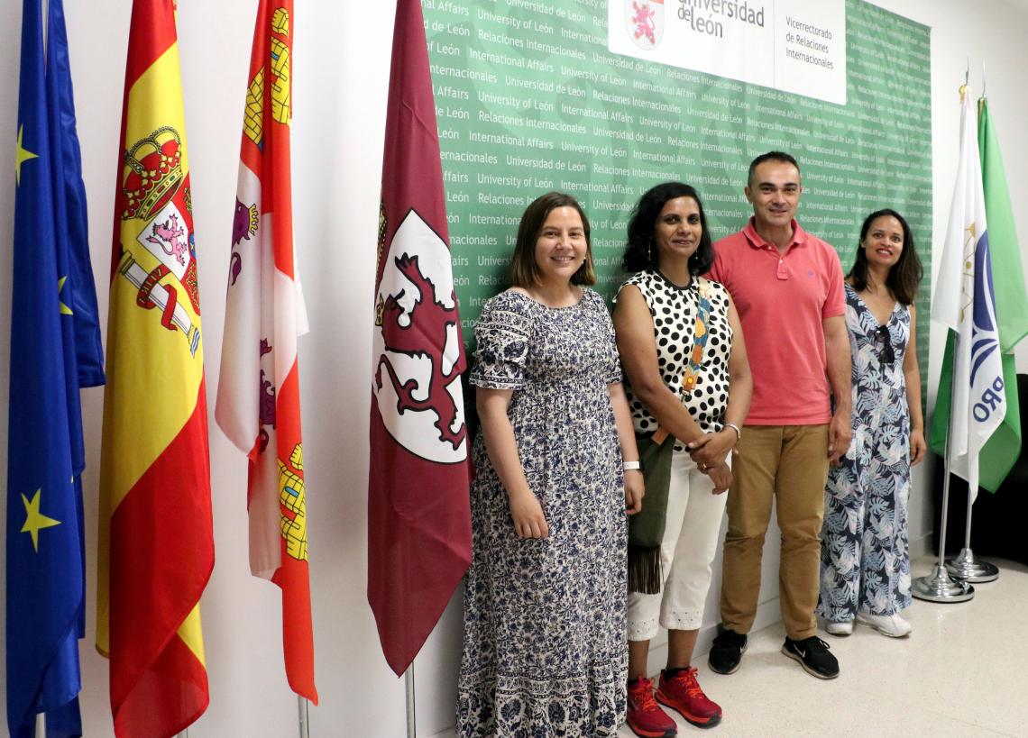 Universities from Washington and León come together to develop mobile ...