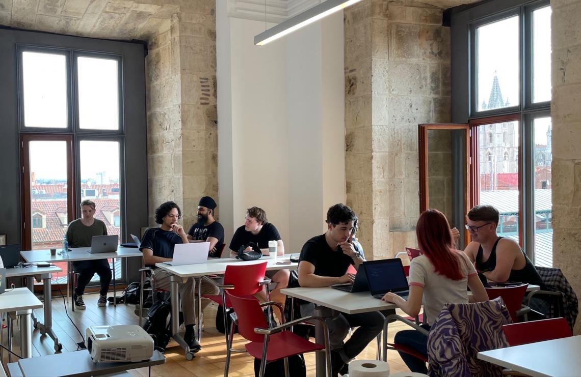 Universities from Washington and León come together to develop mobile ...